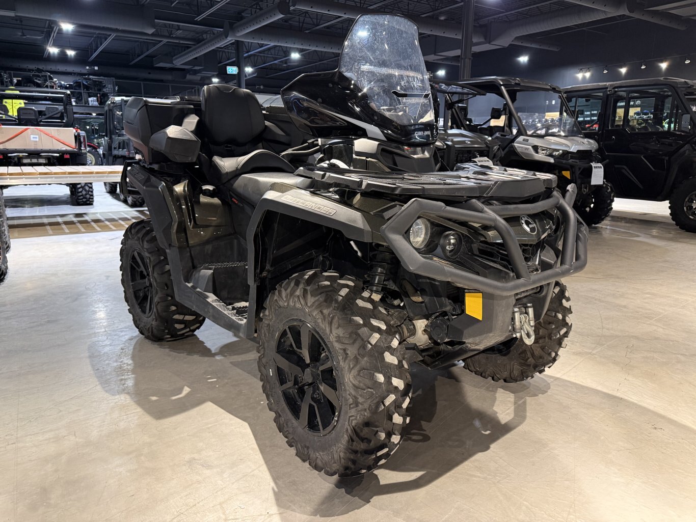 2022 OUTLANDER MAX XT 650 | Power Sports & Watersports Dealer ...