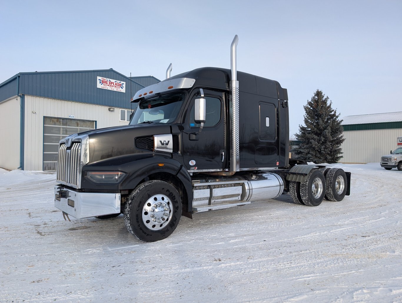 Transport Trucks – Used Heavy Equipment Marketplace