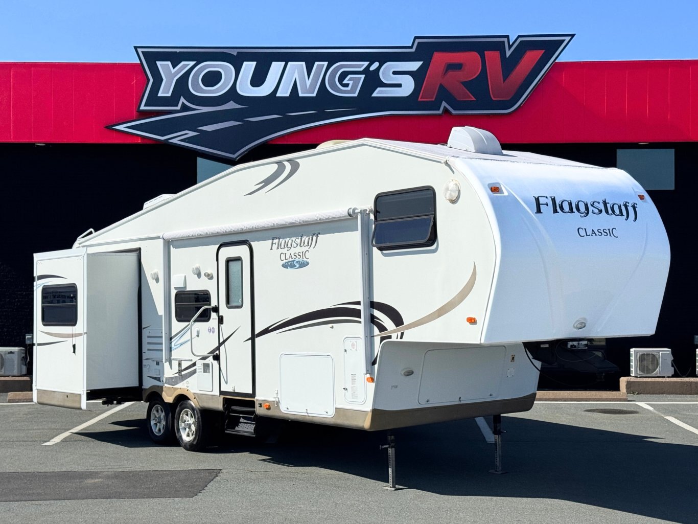 2011 Flagstaff 8528CKWS | Young's RV | Making your RV lifestyle more ...