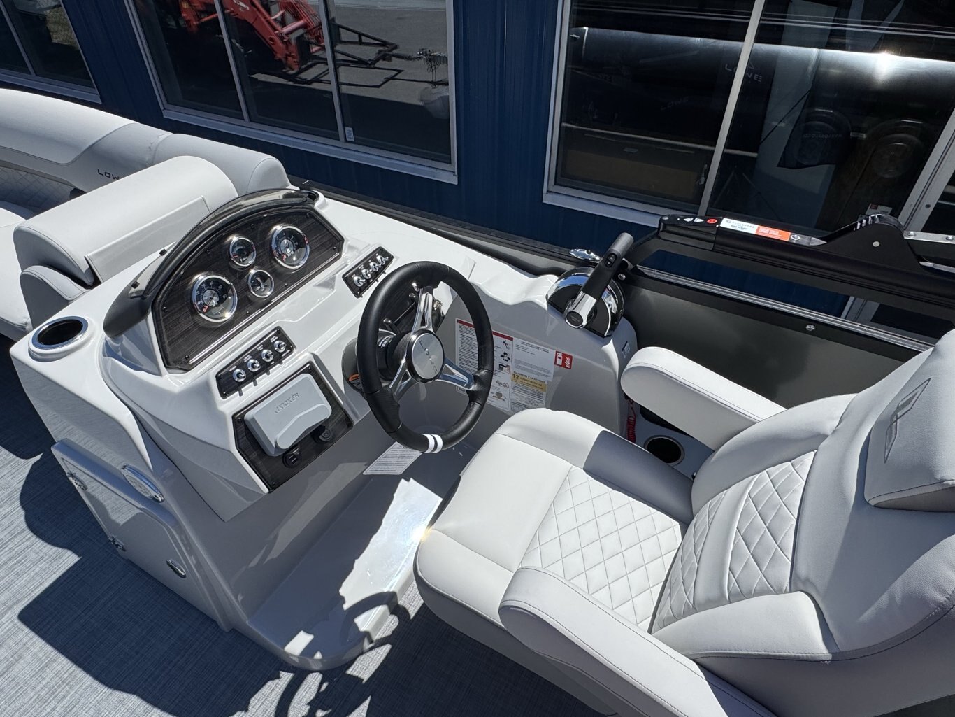 2026 Lowe Boats SS210 Walk Thru TRI-TOON MERCURY 115HP | 7209718 | Home ...