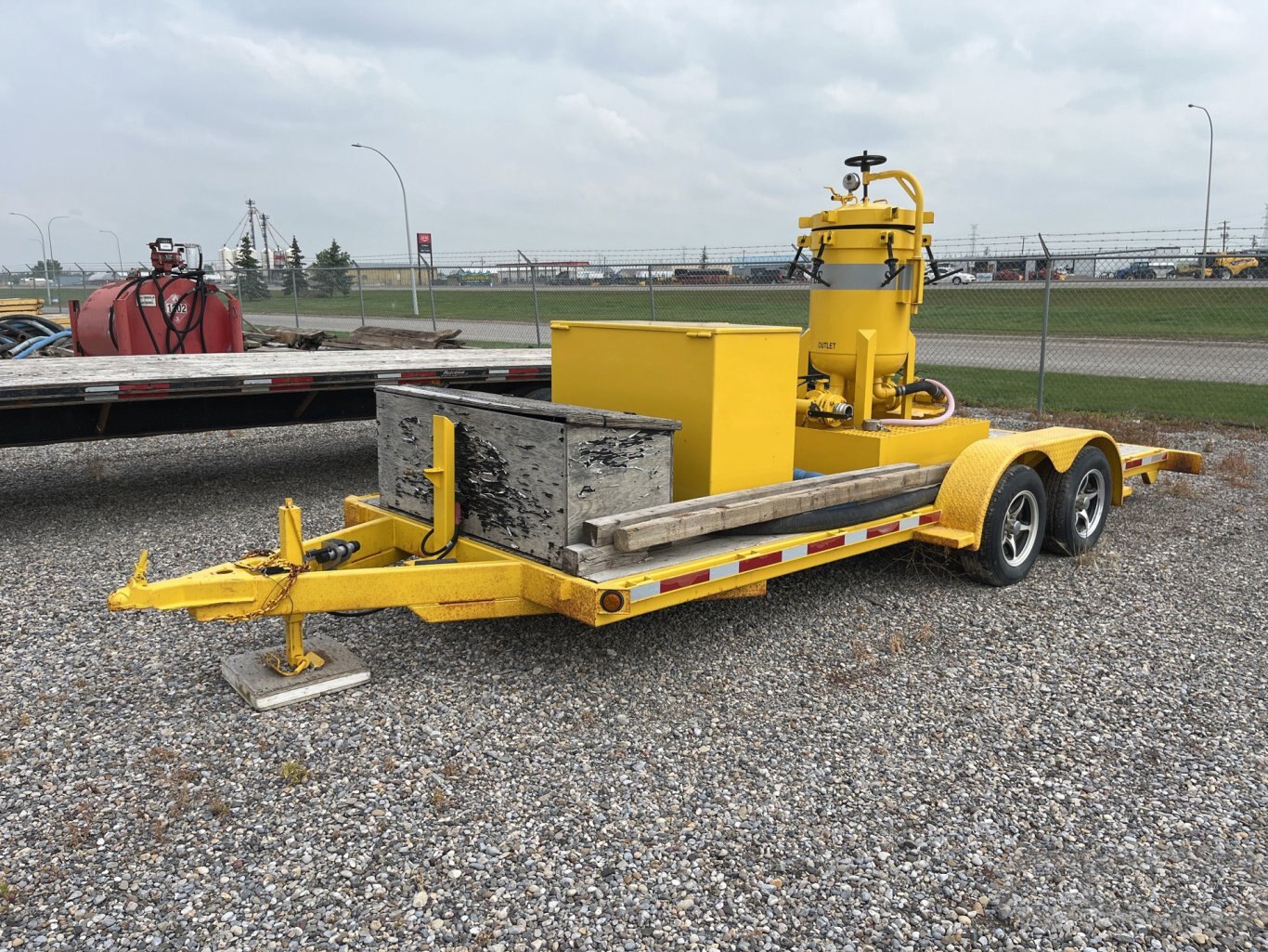 2004 Beothuck 18ft Flatdeck Trailer with Filter Pot • Model: BMB24-612-3F #11058 BP2004 Beothuck ...