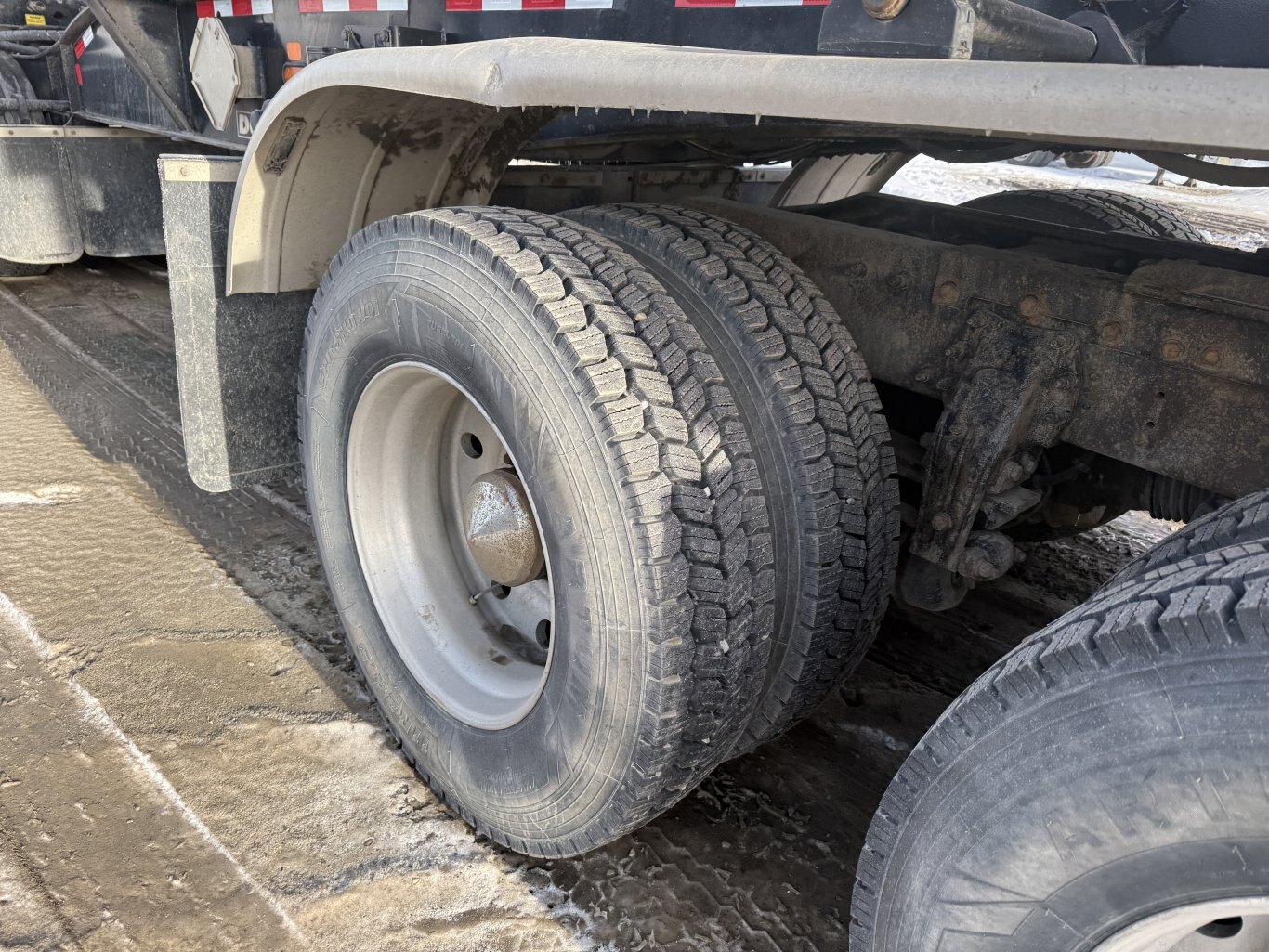 2010 Peterbilt Triaxle 600hp #11391 JP2010 Peterbilt Triaxle 600hp ...