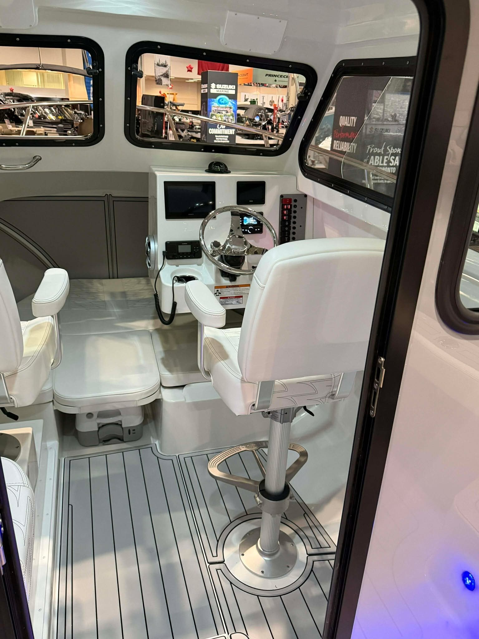 2026 Parker 247 EXPLORER - TORONTO BOAT SHOW | New Boats | Costa Motor ...